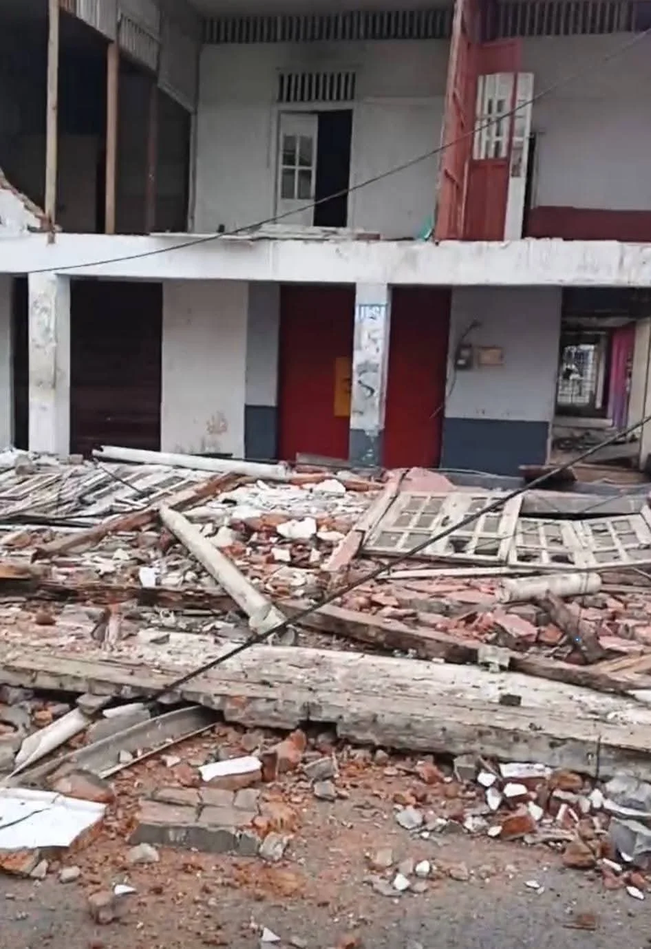 Sismo de magnitud 6 en Esmeraldas, cuáles son los daños - La Prensa Ecuador Sismo de magnitud 6 en Esmeraldas, cuáles son los daños - La Prensa Ecuador